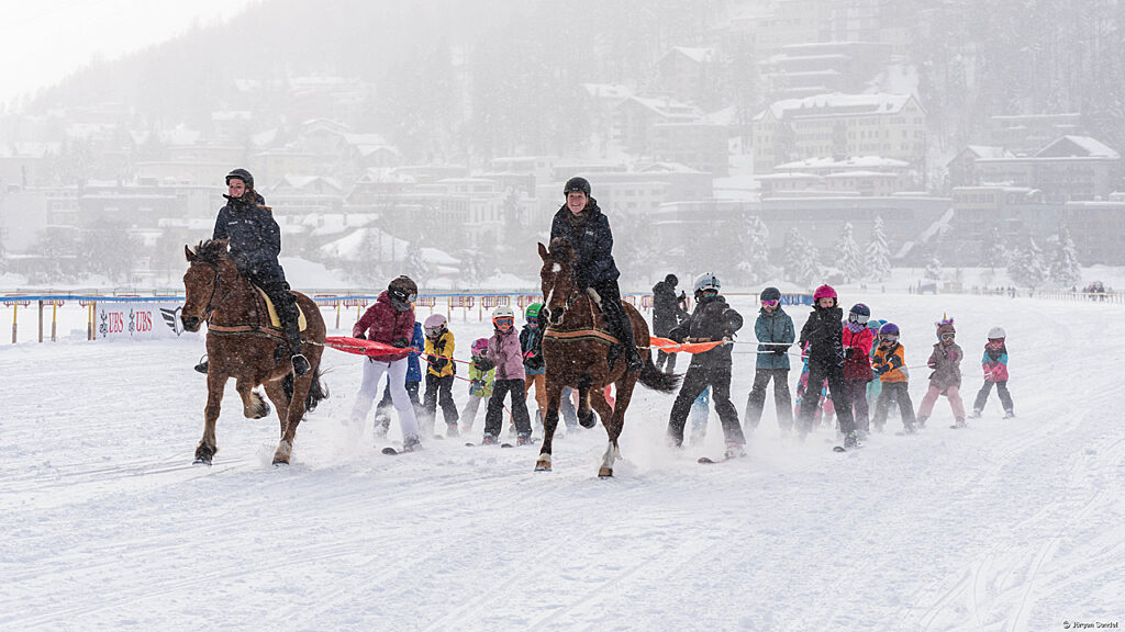 Moments - Cornèrcard | White Turf St. Moritz: More Than a Horse Race